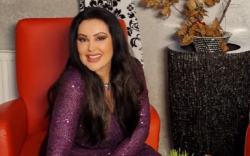 DRAGANA MIRKOVIĆ I OVE GODINE PROSLAVLJA BOŽIĆ U KASIDOLU Držim se svih ...