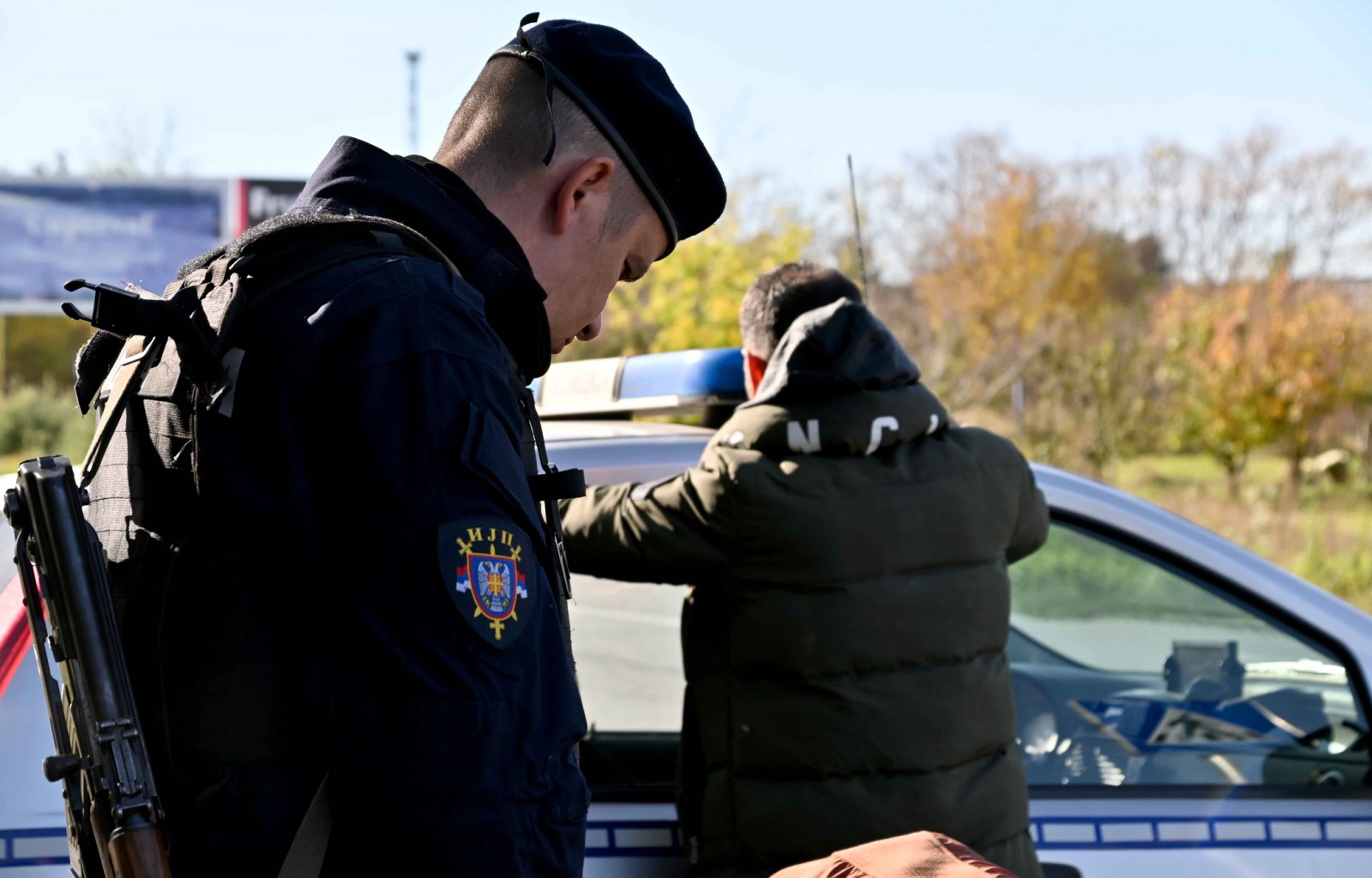 AKCIJA POLICIJE U SUBOTICI I KIKINDI: Pronađeno 157 iregularnih migranata, veća količina ...